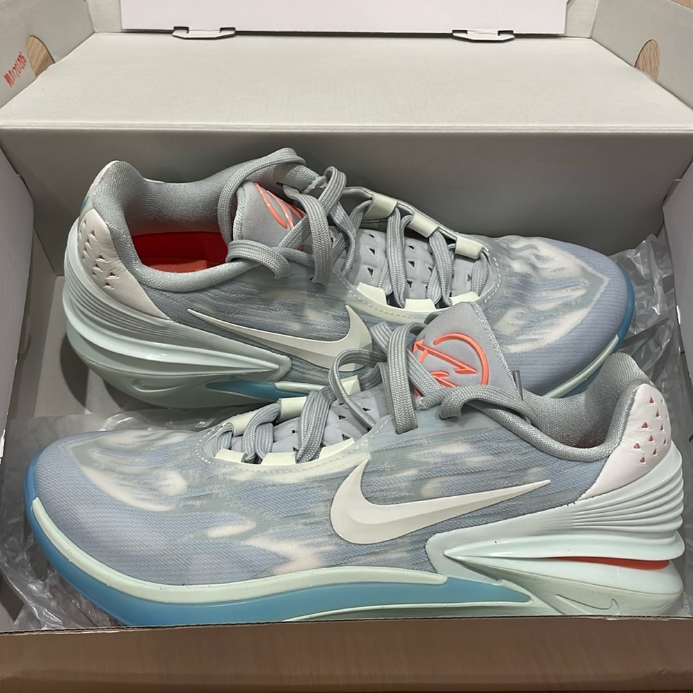 Nike Air Zoom Gt Cut 2-- Sail-Barely Green - Gem